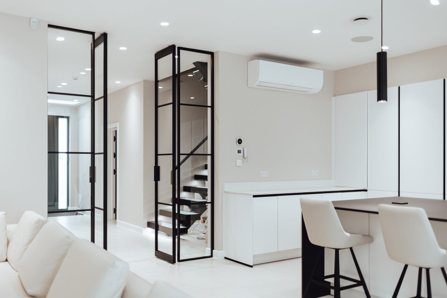 Internal pivot doors Oxford by Black Steel Doors